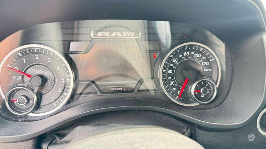 Melns Dodge RAM 2025 Ukmergė, ar dzinēja tilpumu 3.60 L un nobraukumu 42 tūkst. km par 23999 €, foto 11 vietnē AUTOMOTO.COM.LV
