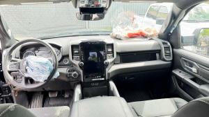 Melns Dodge RAM 2025 Ukmergė, ar dzinēja tilpumu 3.60 L un nobraukumu 42 tūkst. km par 23999 €, foto 12 vietnē AUTOMOTO.COM.LV