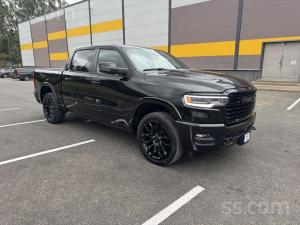 Melns Dodge RAM 2025 Ogre, ar dzinēja tilpumu 3.00 L un nobraukumu 7 tūkst. km par 85000 €, foto 9 vietnē AUTOMOTO.COM.LV