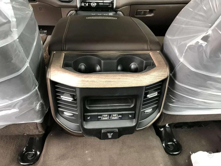 Black Dodge RAM 2026 in Plunge, with an engine capacity of 6.69 L and mileage of 0 thousand km for 51000 €, photo 13 on AUTOMOTO.COM.LV