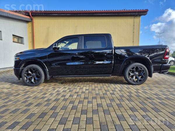 Dodge RAM 2020 Tukums vietnÄ Melns Dodge RAM 2020 Tukums, ar dzinÄja tilpumu 5.70 L un nobraukumu 181 tÅ«kst. km par 37900 ā¬, foto 6 vietnÄ AUTOMOTO.COM.LV