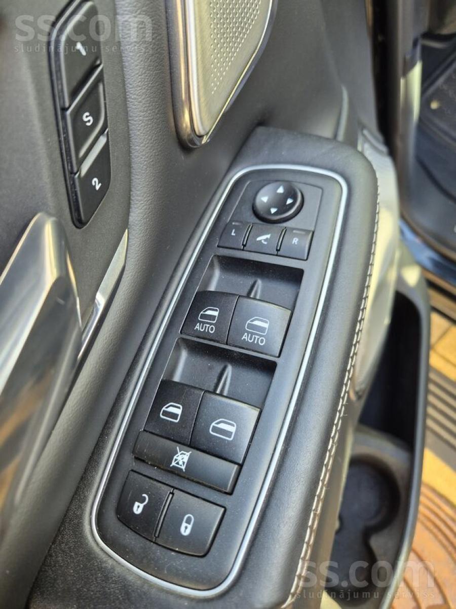 Melns Dodge RAM 2020 Tukums, ar dzinēja tilpumu 5.70 L un nobraukumu 181 tūkst. km par 37900 €, foto 20 vietnē AUTOMOTO.COM.LV