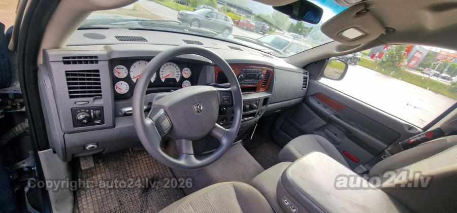 Blue Dodge RAM 2006 in Tallinn, with an engine capacity of 5.70 L and mileage of 0 thousand km for 12500 €, photo 4 on AUTOMOTO.COM.LV