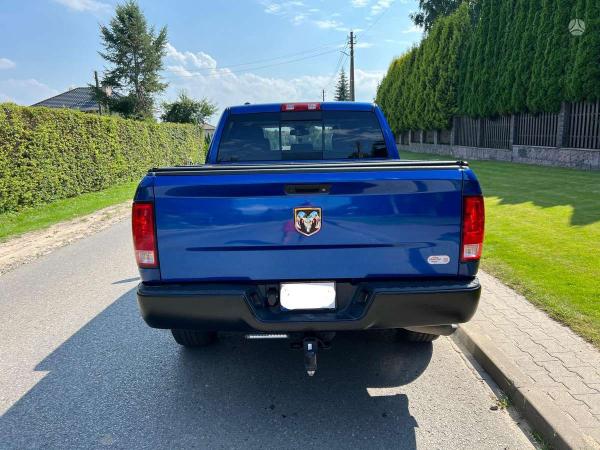 Blue Dodge RAM 2017 in Vilnius, with an engine capacity of 5.70 L and mileage of 162 thousand km for 16000 €, photo 4 on AUTOMOTO.COM.LV