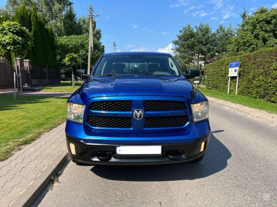 Zils Dodge RAM 2017 Viļņa, ar dzinēja tilpumu 5.70 L un nobraukumu 162 tūkst. km par 16000 €, foto 9 vietnē AUTOMOTO.COM.LV
