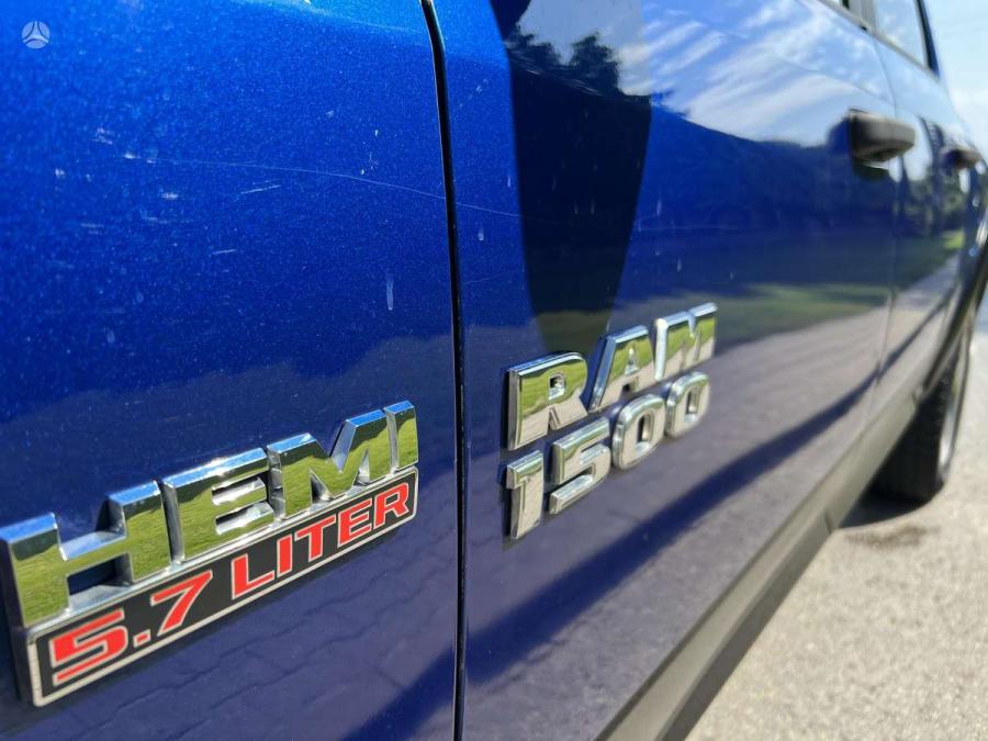 Zils Dodge RAM 2017 Viļņa, ar dzinēja tilpumu 5.70 L un nobraukumu 162 tūkst. km par 16000 €, foto 12 vietnē AUTOMOTO.COM.LV