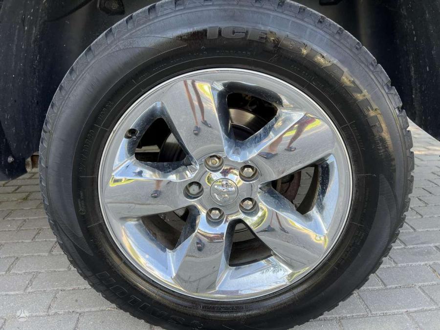 Zils Dodge RAM 2017 Viļņa, ar dzinēja tilpumu 5.70 L un nobraukumu 162 tūkst. km par 16000 €, foto 28 vietnē AUTOMOTO.COM.LV