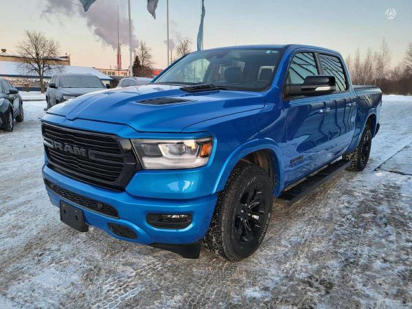 Zils Dodge RAM 2022 Šauļi, ar dzinēja tilpumu 5.70 L un nobraukumu 88 tūkst. km par 40450 €, foto 4 vietnē AUTOMOTO.COM.LV