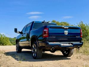 Blue Dodge RAM 2022 in Kaunas, with an engine capacity of 5.70 L and mileage of 77 thousand km for 46000 €, photo 7 on AUTOMOTO.COM.LV