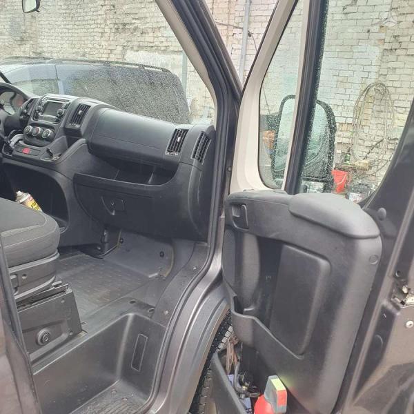 Zils Dodge RAM 2015 Klaipėda, ar dzinēja tilpumu 3.00 L un nobraukumu 190 tūkst. km par 8250 €, foto 2 vietnē AUTOMOTO.COM.LV