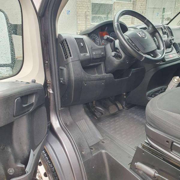 Zils Dodge RAM 2015 Klaipėda, ar dzinēja tilpumu 3.00 L un nobraukumu 190 tūkst. km par 8250 €, foto 6 vietnē AUTOMOTO.COM.LV