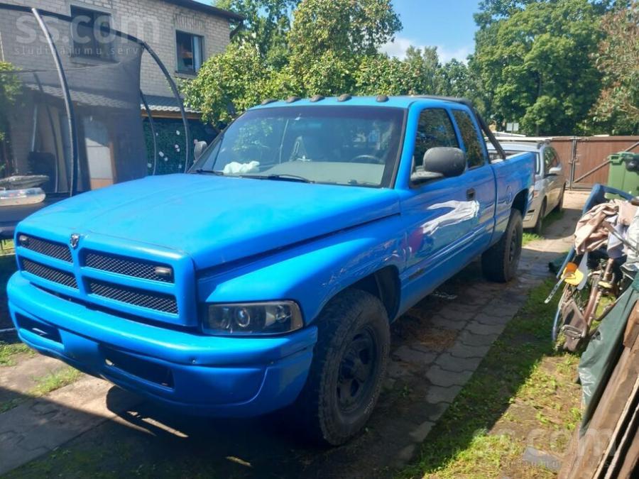 Синий Додж РАМ 2001 в Рига, объемом двигателя 5.70 л и пробегом 160 тыс. км за 5900 €, фото 4 на AUTOMOTO.COM.LV
