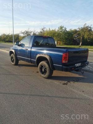 Blue Dodge RAM 2004 in Rezekne, with an engine capacity of 4.70 L and mileage of 190 thousand km for 9680 €, photo 7 on AUTOMOTO.COM.LV