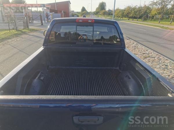 Zils Dodge RAM 2004 Rēzekne, ar dzinēja tilpumu 4.70 L un nobraukumu 190 tūkst. km par 9680 €, foto 5 vietnē AUTOMOTO.COM.LV