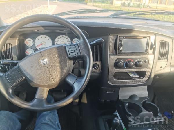 Zils Dodge RAM 2004 Rēzekne, ar dzinēja tilpumu 4.70 L un nobraukumu 190 tūkst. km par 9680 €, foto 6 vietnē AUTOMOTO.COM.LV