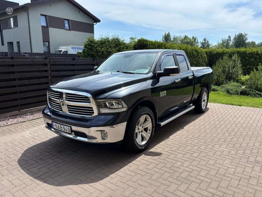 Zils Dodge RAM 2013 Viļņa, ar dzinēja tilpumu 3.60 L un nobraukumu 360 tūkst. km par 13900 €, foto 1 vietnē AUTOMOTO.COM.LV
