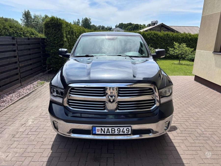 Zils Dodge RAM 2013 Viļņa, ar dzinēja tilpumu 3.60 L un nobraukumu 360 tūkst. km par 13900 €, foto 3 vietnē AUTOMOTO.COM.LV