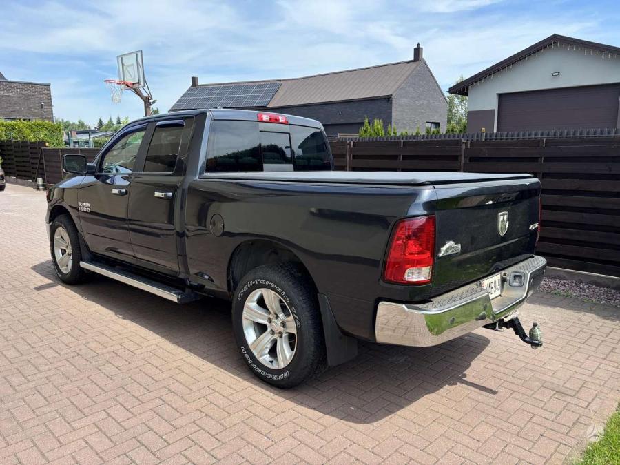 Zils Dodge RAM 2013 Viļņa, ar dzinēja tilpumu 3.60 L un nobraukumu 360 tūkst. km par 13900 €, foto 6 vietnē AUTOMOTO.COM.LV