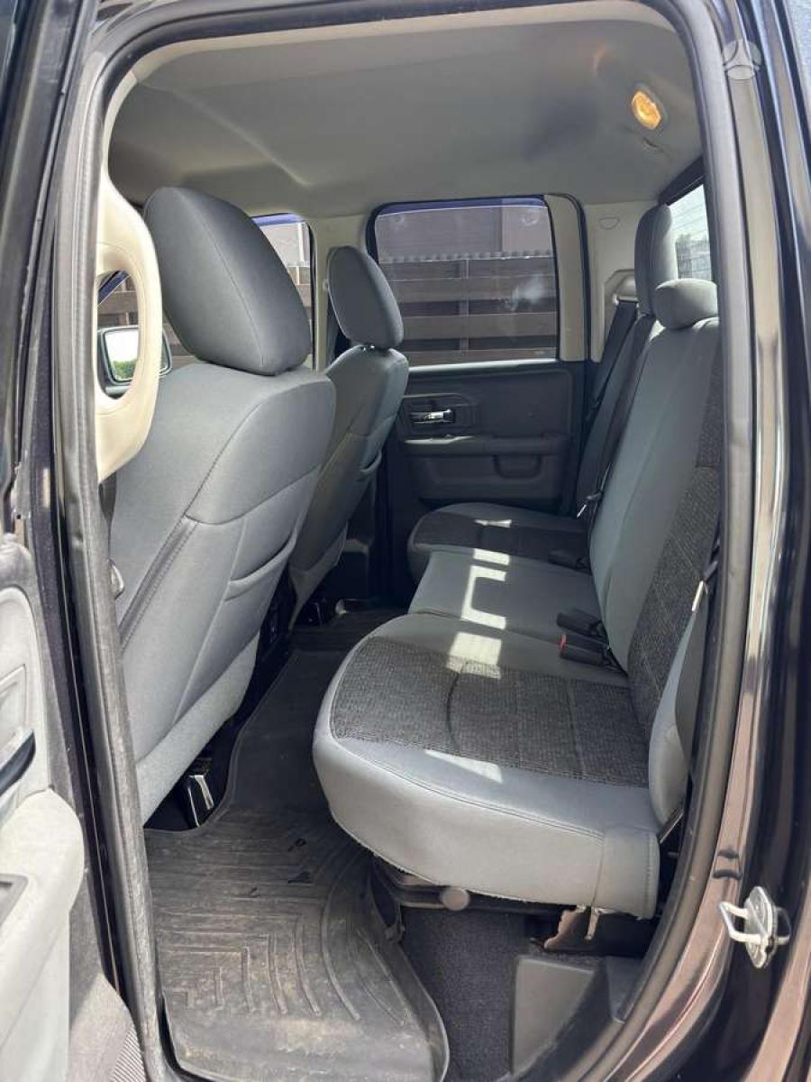 Zils Dodge RAM 2013 Viļņa, ar dzinēja tilpumu 3.60 L un nobraukumu 360 tūkst. km par 13900 €, foto 10 vietnē AUTOMOTO.COM.LV