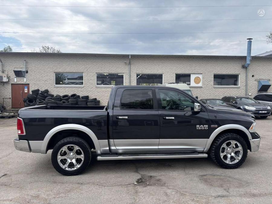 Zils Dodge RAM 2014 Klaipėda, ar dzinēja tilpumu 5.65 L un nobraukumu 193 tūkst. km par 24499 €, foto 9 vietnē AUTOMOTO.COM.LV