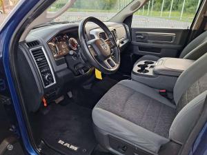 Blue Dodge RAM 2017 in Siauliai, with an engine capacity of 5.65 L and mileage of 185 thousand km for 9900 €, photo 10 on AUTOMOTO.COM.LV