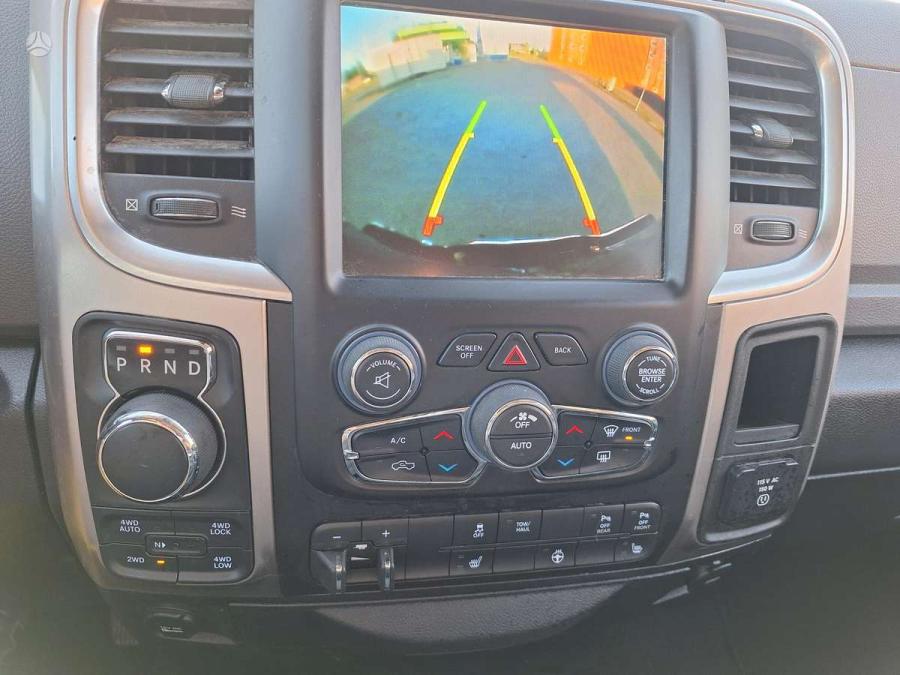 Blue Dodge RAM 2017 in Siauliai, with an engine capacity of 5.65 L and mileage of 185 thousand km for 9900 €, photo 14 on AUTOMOTO.COM.LV