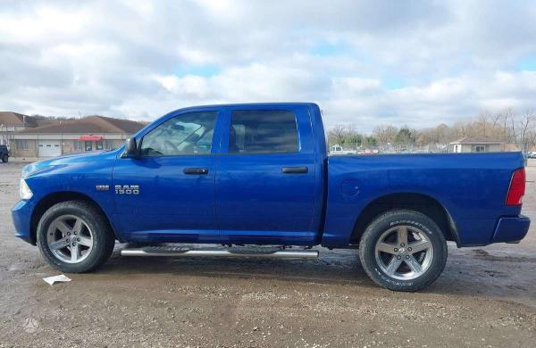 Zils Dodge RAM 2017 Viļņa, ar dzinēja tilpumu 5.65 L un nobraukumu 317 tūkst. km par 9600 €, foto 6 vietnē AUTOMOTO.COM.LV