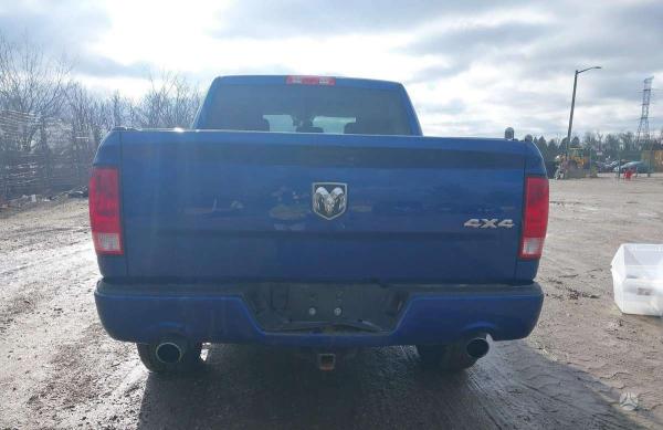 Zils Dodge RAM 2017 Viļņa, ar dzinēja tilpumu 5.65 L un nobraukumu 317 tūkst. km par 9600 €, foto 8 vietnē AUTOMOTO.COM.LV