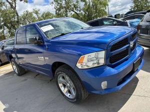 Zils Dodge RAM 2017 Viļņa, ar dzinēja tilpumu 5.65 L un nobraukumu 317 tūkst. km par 9600 €, foto 4 vietnē AUTOMOTO.COM.LV