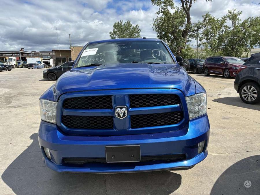 Zils Dodge RAM 2017 Viļņa, ar dzinēja tilpumu 5.65 L un nobraukumu 317 tūkst. km par 9600 €, foto 5 vietnē AUTOMOTO.COM.LV