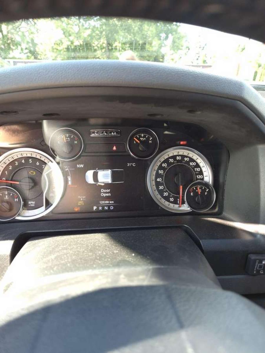 Zils Dodge RAM 2018 Viļņa, ar dzinēja tilpumu 3.60 L un nobraukumu 150 tūkst. km par 20999 €, foto 6 vietnē AUTOMOTO.COM.LV