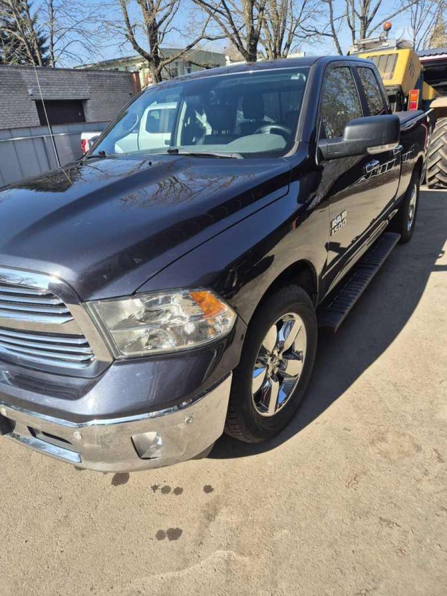 Zils Dodge RAM 2018 Viļņa, ar dzinēja tilpumu 3.60 L un nobraukumu 150 tūkst. km par 20999 €, foto 10 vietnē AUTOMOTO.COM.LV
