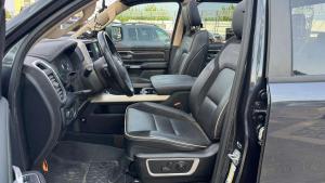 Blue Dodge RAM 2021 in Ukmerge, with an engine capacity of 5.70 L and mileage of 70 thousand km for 22499 €, photo 4 on AUTOMOTO.COM.LV