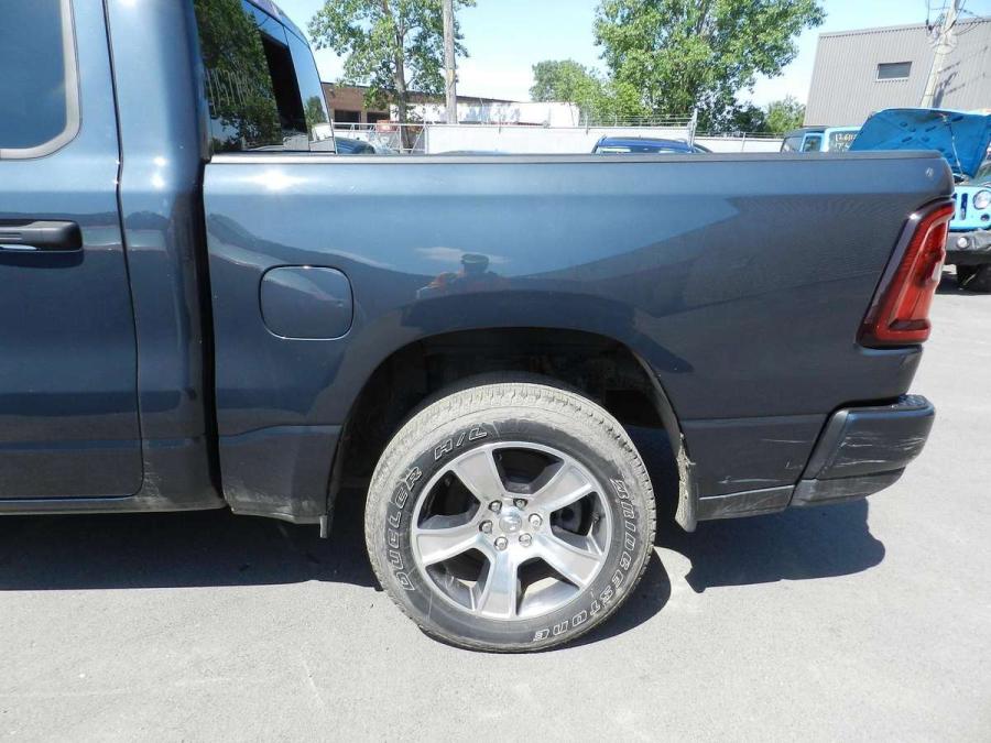 Blue Dodge RAM 2025 in Klaipeda, with an engine capacity of 3.60 L and mileage of 9 thousand km for 22900 €, photo 10 on AUTOMOTO.COM.LV