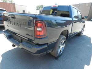 Blue Dodge RAM 2025 in Klaipeda, with an engine capacity of 3.60 L and mileage of 9 thousand km for 22900 €, photo 12 on AUTOMOTO.COM.LV