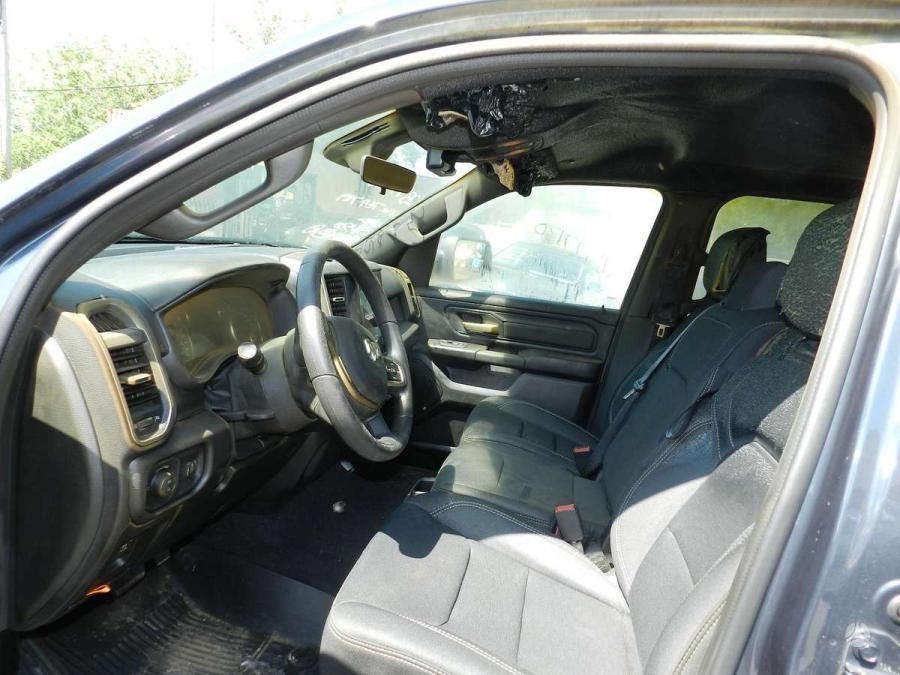 Blue Dodge RAM 2025 in Klaipeda, with an engine capacity of 3.60 L and mileage of 9 thousand km for 22900 €, photo 20 on AUTOMOTO.COM.LV