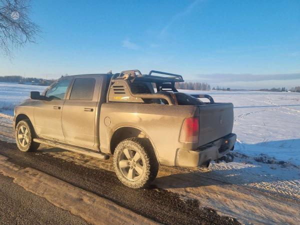 Brown Dodge RAM 2015 in Jonava, with an engine capacity of 3.00 L and mileage of 200 thousand km for 21500 €, photo 3 on AUTOMOTO.COM.LV