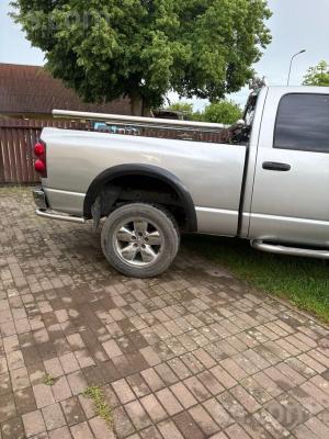 Dodge RAM 2007 Dobele, ar dzinēja tilpumu 5.70 L un nobraukumu 235 tūkst. km par 13000 €, foto 5 vietnē AUTOMOTO.COM.LV