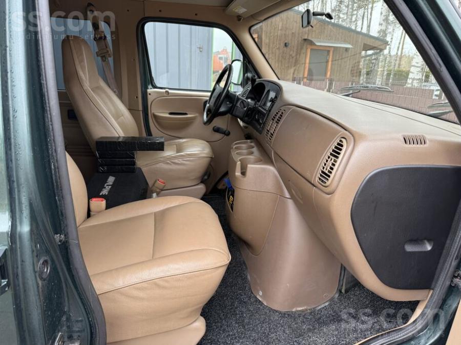 Zaļš Dodge RAM 2000 Rīga, ar dzinēja tilpumu 5.20 L un nobraukumu 204 tūkst. km par 9500 €, foto 10 vietnē AUTOMOTO.COM.LV