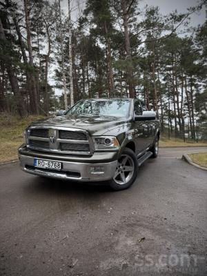 Green Dodge RAM 2012 in Riga, with an engine capacity of 5.70 L and mileage of 397 thousand km for 11500 €, photo  on AUTOMOTO.COM.LV