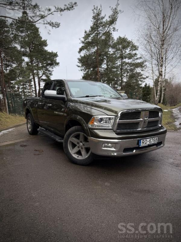 Green Dodge RAM 2012 in Riga, with an engine capacity of 5.70 L and mileage of 397 thousand km for 11500 €, photo 3 on AUTOMOTO.COM.LV