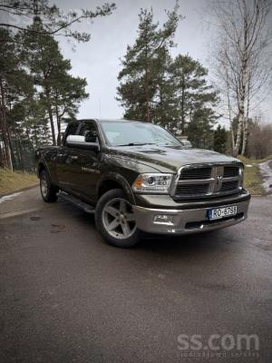 Green Dodge RAM 2012 in Riga, with an engine capacity of 5.70 L and mileage of 397 thousand km for 11500 €, photo 4 on AUTOMOTO.COM.LV