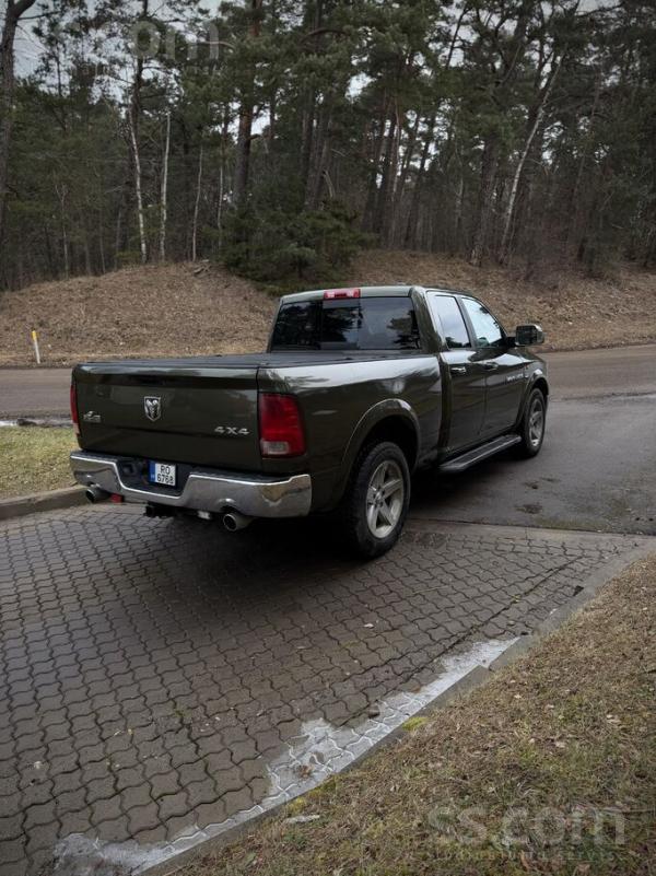 Green Dodge RAM 2012 in Riga, with an engine capacity of 5.70 L and mileage of 397 thousand km for 11500 €, photo 5 on AUTOMOTO.COM.LV