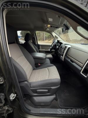 Green Dodge RAM 2012 in Riga, with an engine capacity of 5.70 L and mileage of 397 thousand km for 11500 €, photo 12 on AUTOMOTO.COM.LV