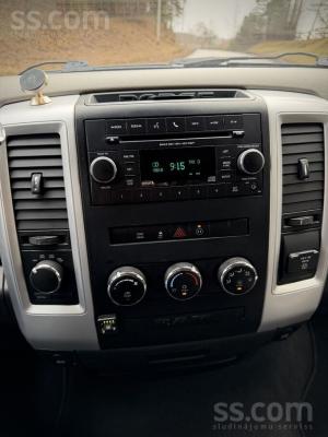 Green Dodge RAM 2012 in Riga, with an engine capacity of 5.70 L and mileage of 397 thousand km for 11500 €, photo 15 on AUTOMOTO.COM.LV