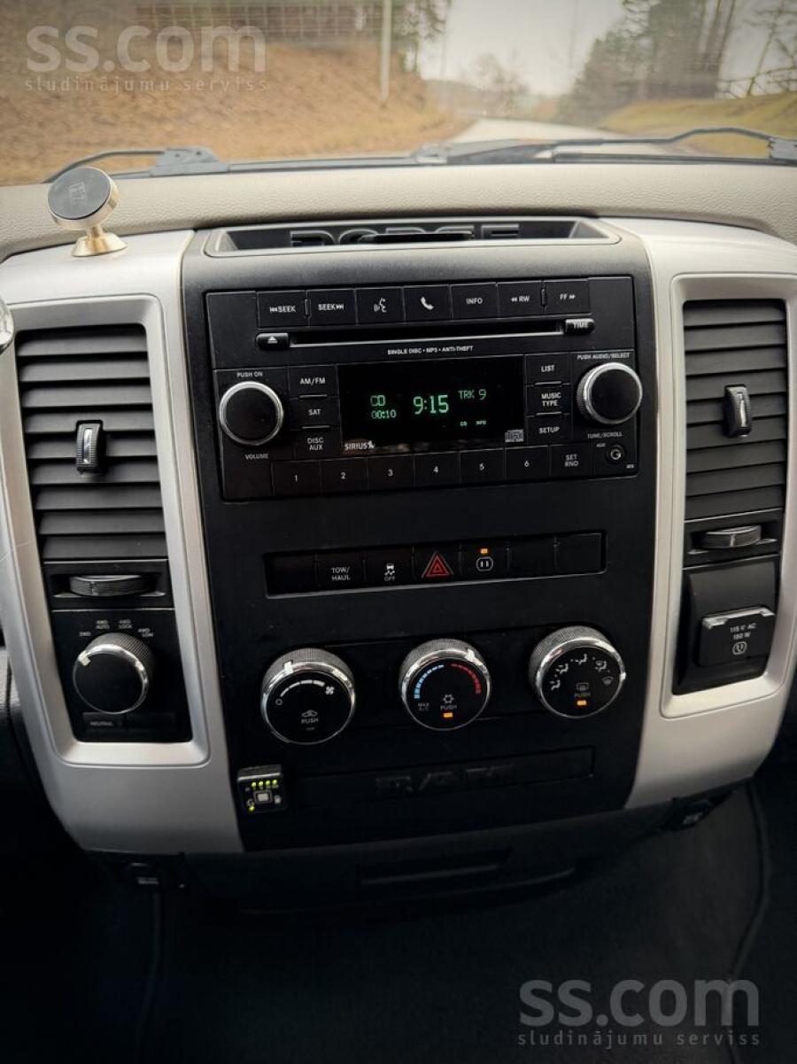 Green Dodge RAM 2012 in Riga, with an engine capacity of 5.70 L and mileage of 397 thousand km for 11500 €, photo 15 on AUTOMOTO.COM.LV