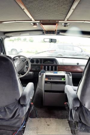 Zaļš Dodge RAM 1995 Tallina, ar dzinēja tilpumu 5.20 L un nobraukumu 155 tūkst. km par 2500 €, foto 14 vietnē AUTOMOTO.COM.LV