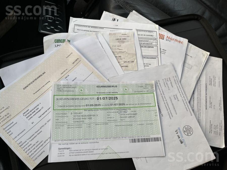 Серый Додж РАМ 2005 в Рига, объемом двигателя 5.70 л и пробегом 220 тыс. км за 11990 €, фото 29 на AUTOMOTO.COM.LV