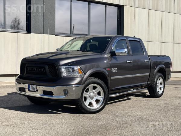 Grey Dodge RAM 2014 in Riga, with an engine capacity of 3.00 L and mileage of 188 thousand km for 25990 €, photo 3 on AUTOMOTO.COM.LV