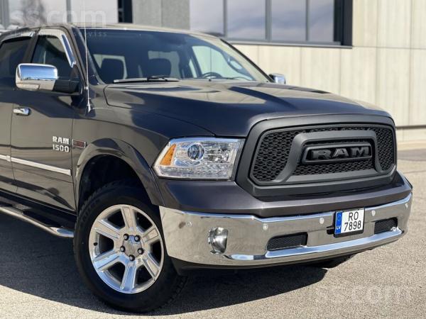 Grey Dodge RAM 2014 in Riga, with an engine capacity of 3.00 L and mileage of 188 thousand km for 25990 €, photo 8 on AUTOMOTO.COM.LV